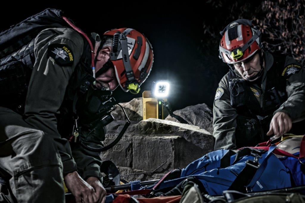 Projecteur Peli™ 9050 rechargeable : achetez au meilleur prix sur ...